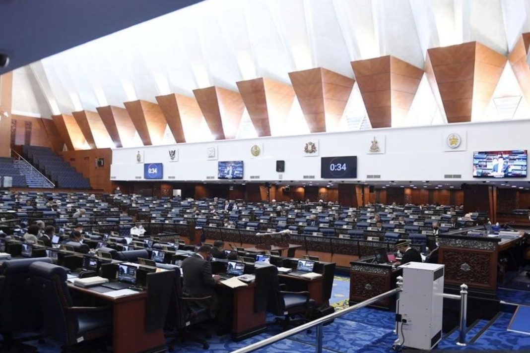 Dewan Rakyat: Tumpu pelan kerajaan hadapi kegawatan ekonomi - lahirul.my